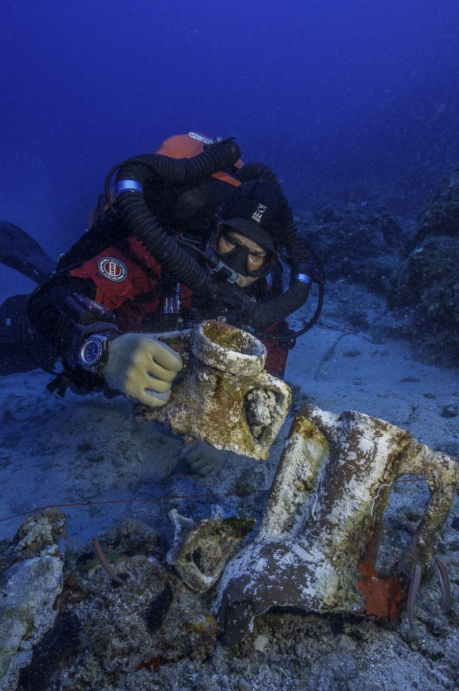Artifacts Discovered on Return Expedition to Antikythera Shipwreck ...