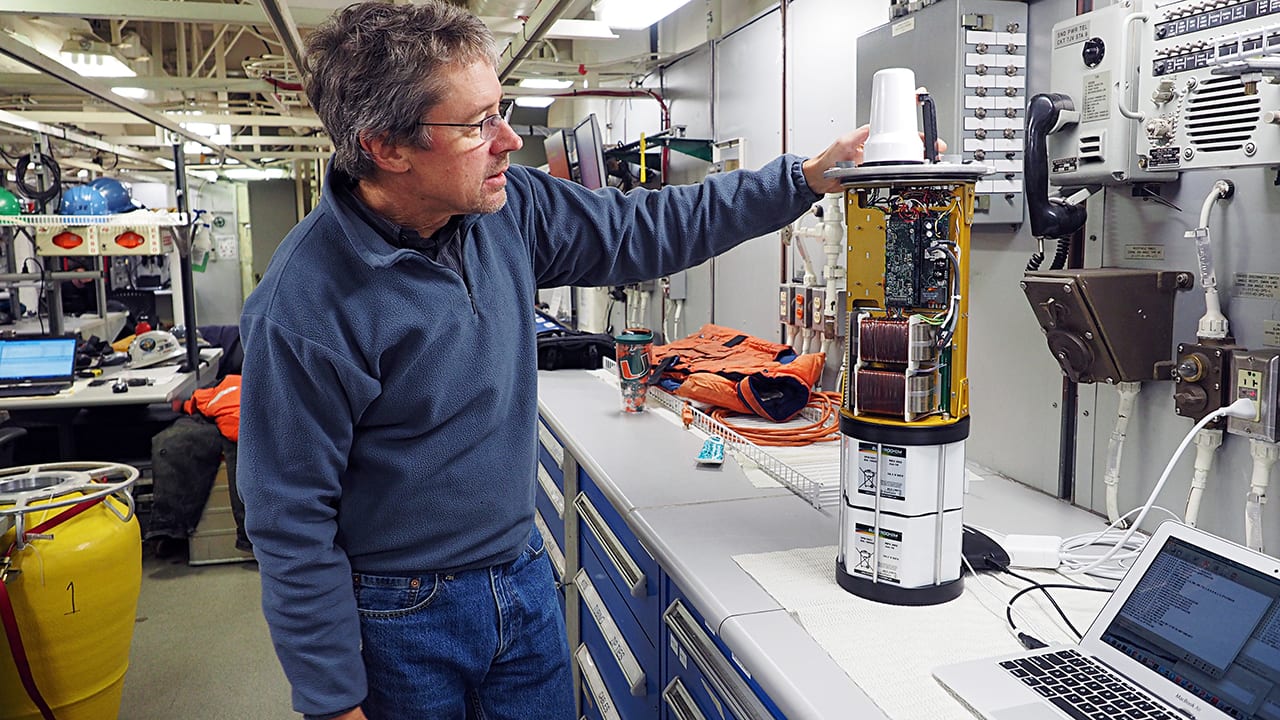 Applied Ocean Physics & Engineering - Woods Hole Oceanographic Institution