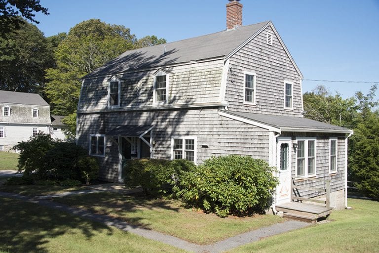 Housing - Woods Hole Oceanographic Institution