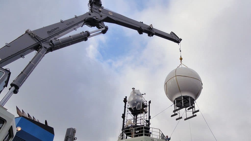 Instruments - Woods Hole Oceanographic Institution