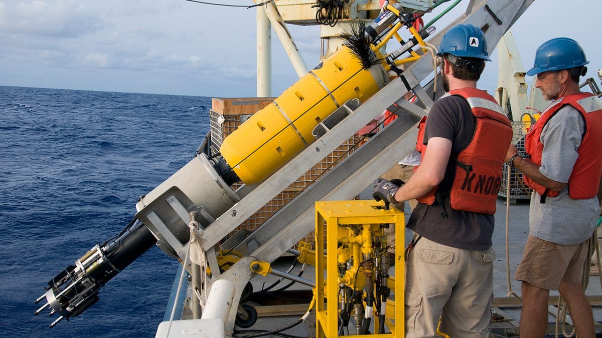 WHOI Facilities & Services - Woods Hole Oceanographic Institution