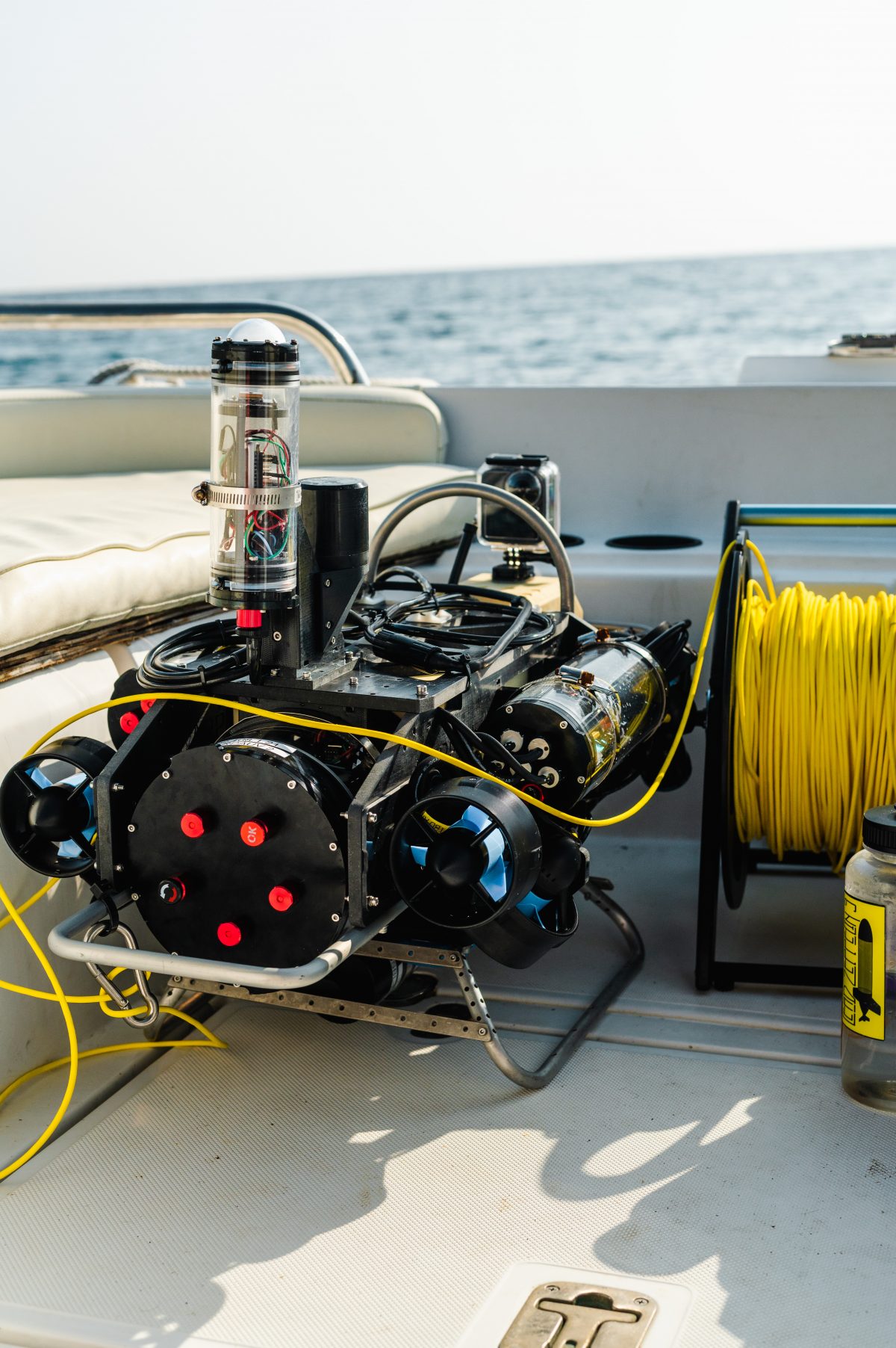 Development of a curious robot to study coral reef ecosystems awarded ...
