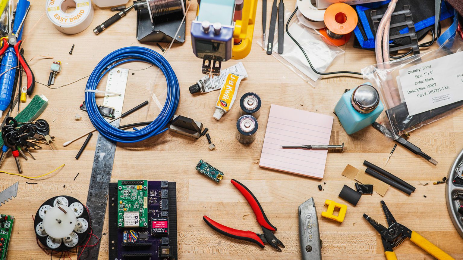 Oceanus - Woods Hole Oceanographic Institution