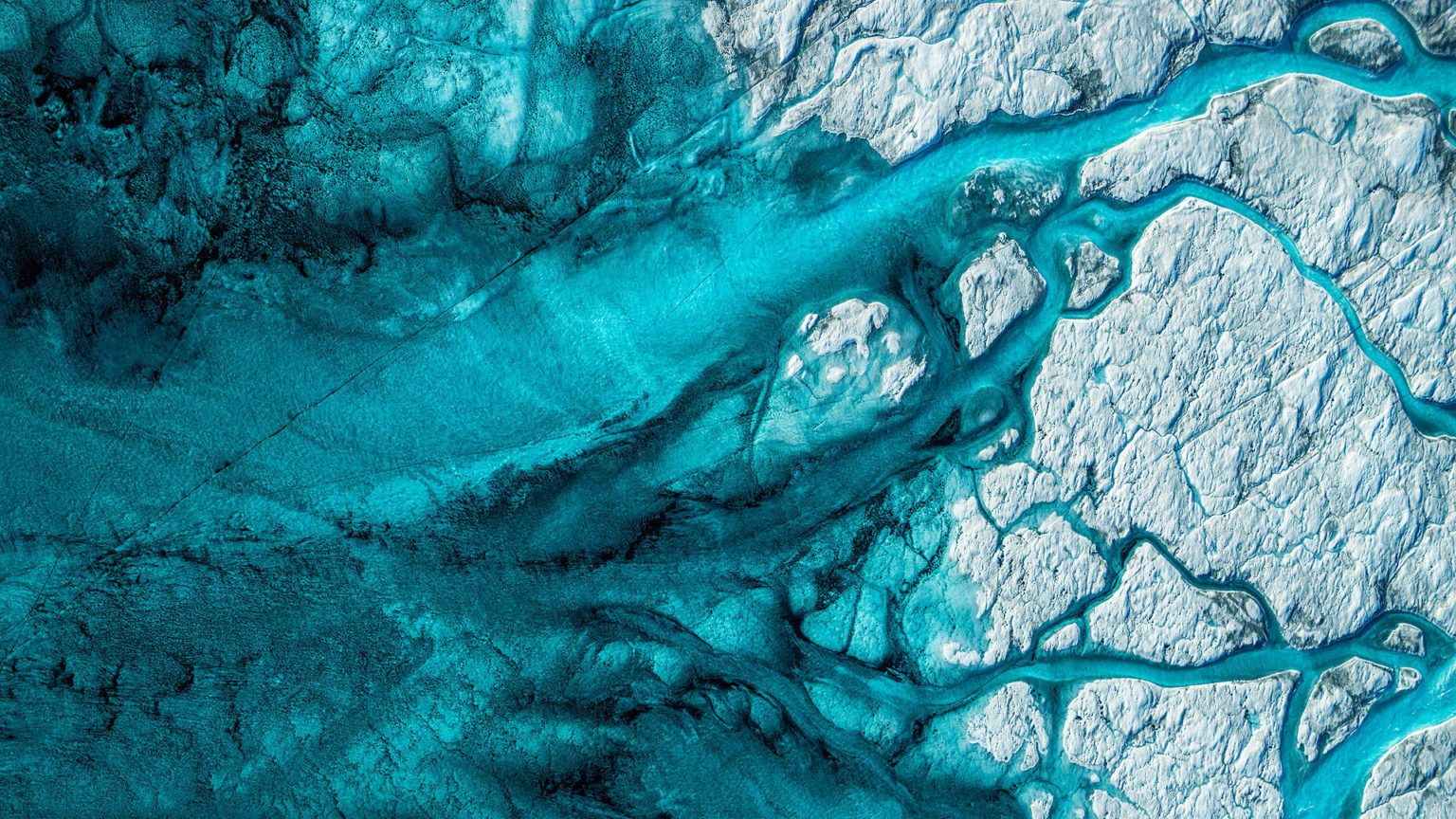 Oceanus - Woods Hole Oceanographic Institution