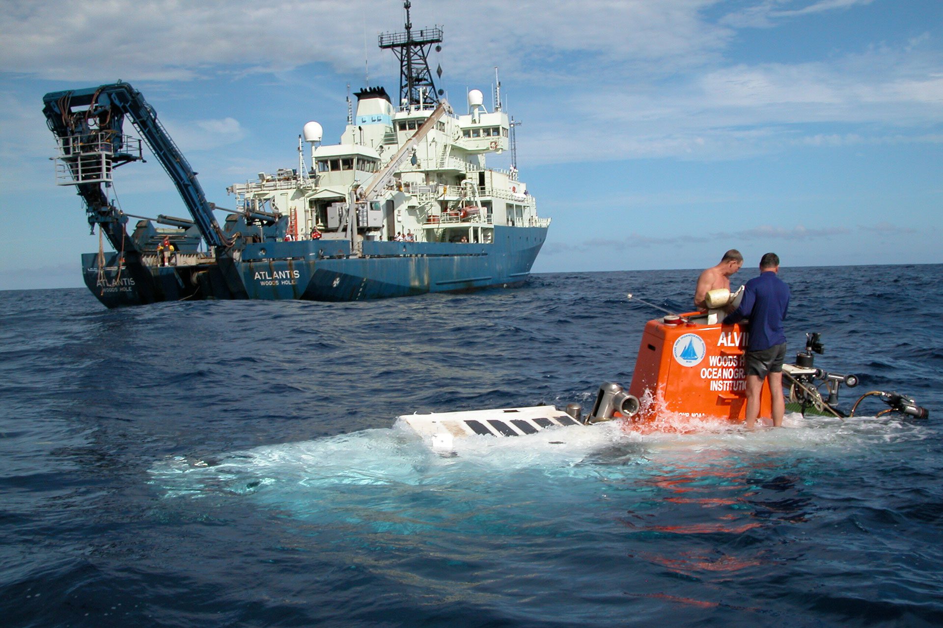 HOV Alvin - Woods Hole Oceanographic Institution