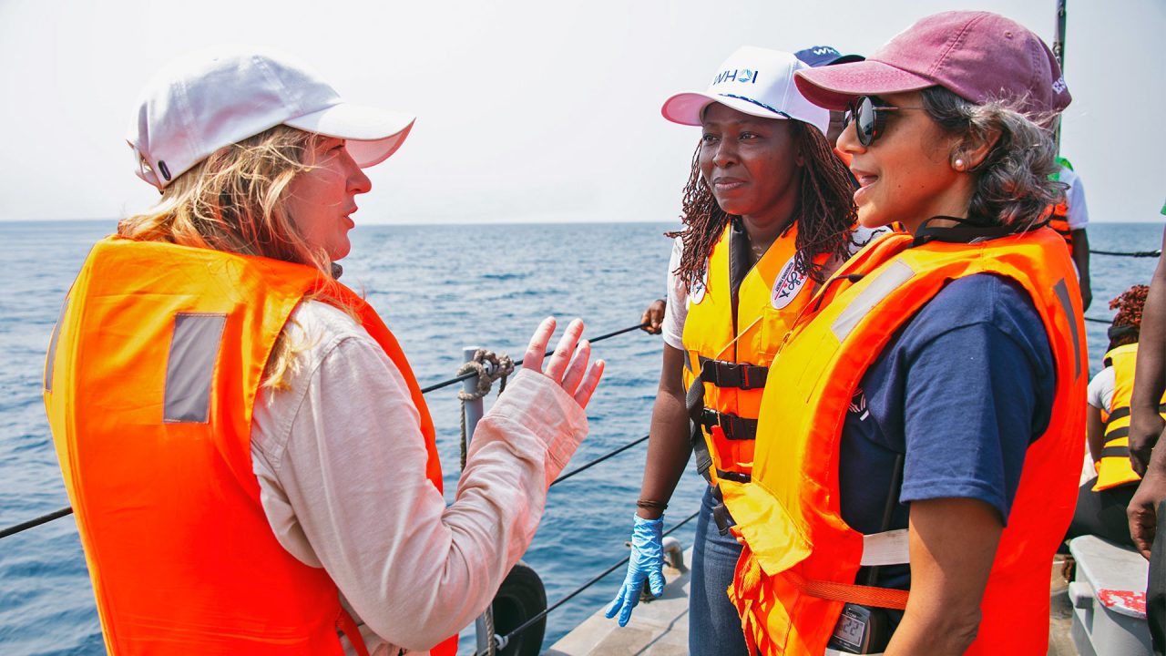 Life at the margins - Woods Hole Oceanographic Institution